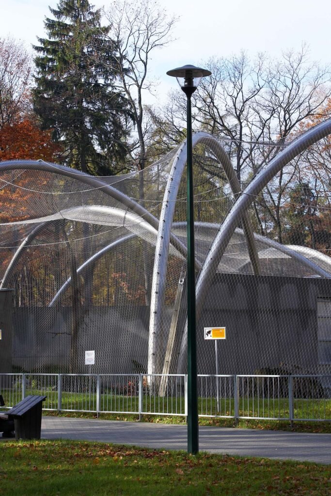 Tiger Enclosure Zoo Design Idea: Stainless Steel Cable Mesh